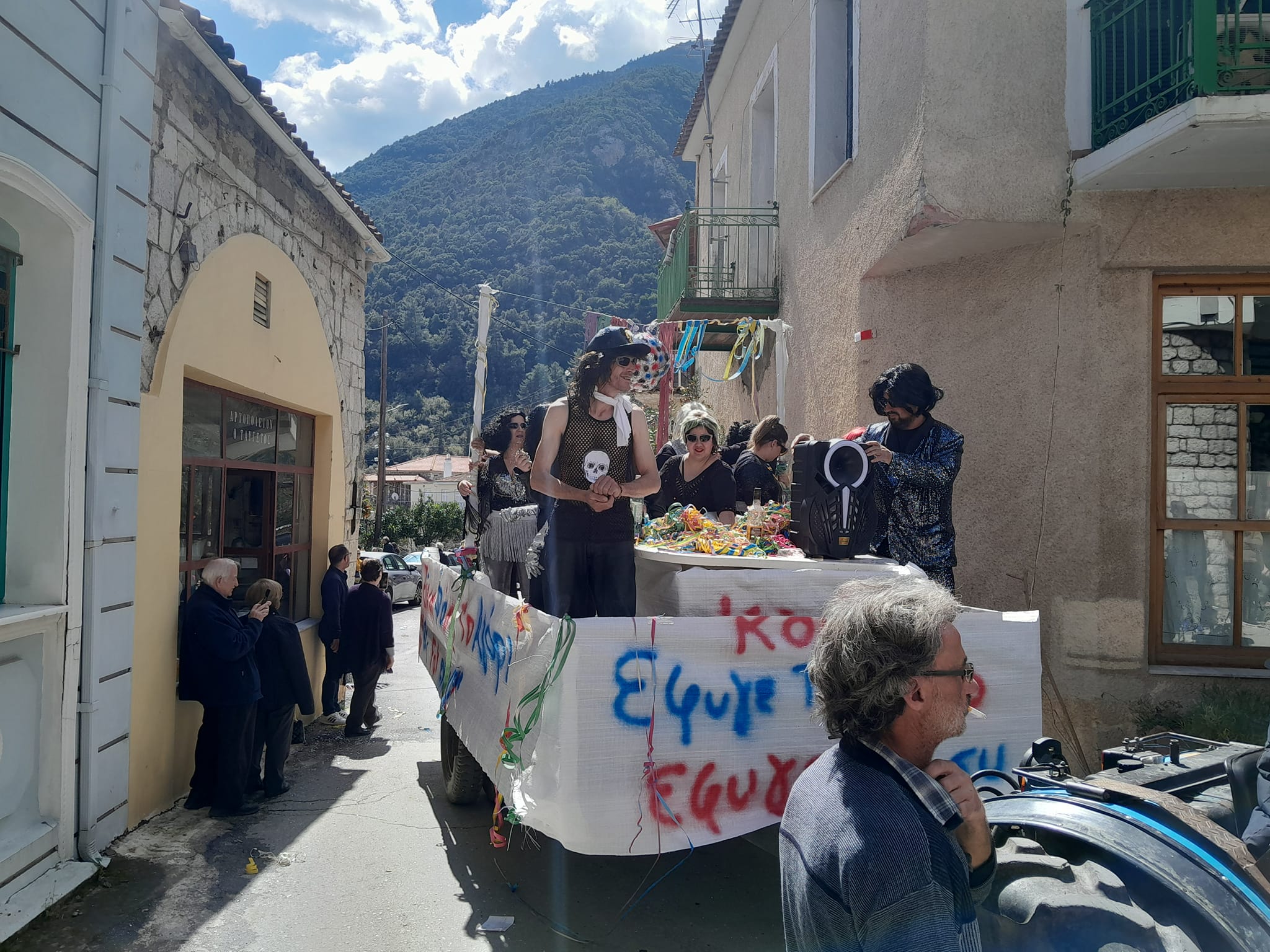 Απίθανη «Μουτζουροδευτέρα» έζησε το Καστόρι