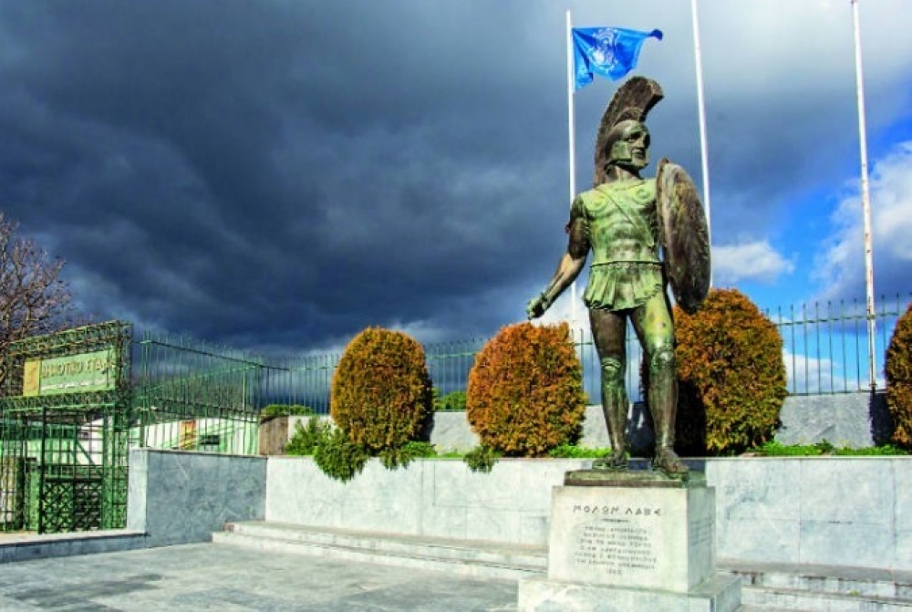 Ξεκινά η συντήρηση του ανδριάντα του Λεωνίδα στη Σπάρτη