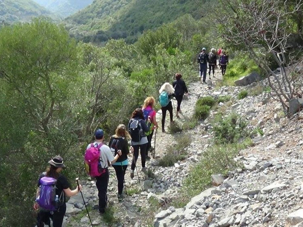 Πήραν τον «δρόμο» τους τα μονοπάτια της Πελοποννήσου