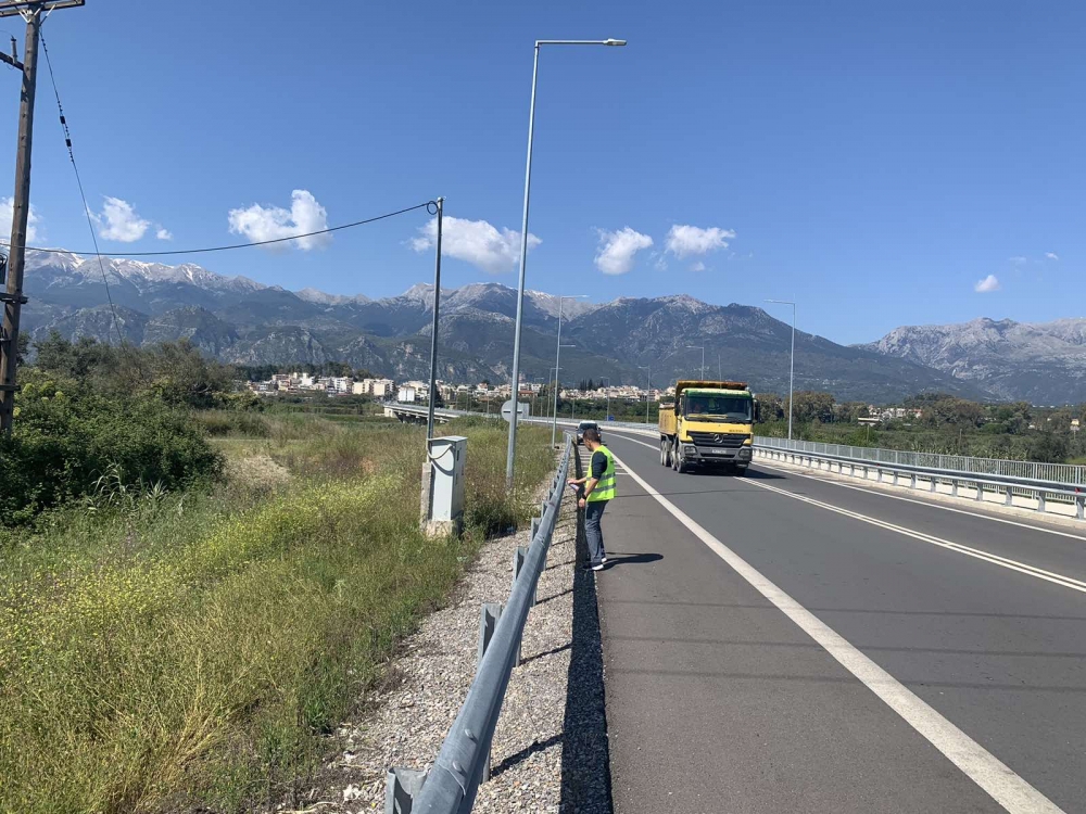 Ηλεκτρονικές πινακίδες για ενημερωτικά μηνύματα σε Σπάρτη και Σκάλα